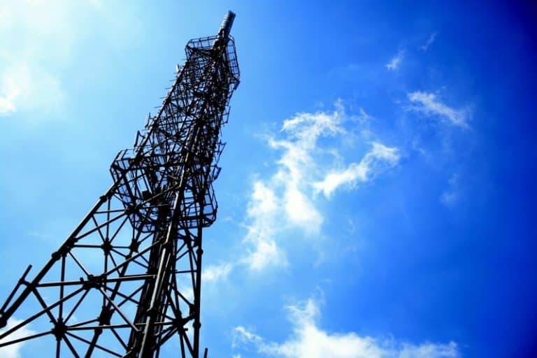 5 Reasons Why Your Cell Phone Is Not Getting a Signal | weBoost